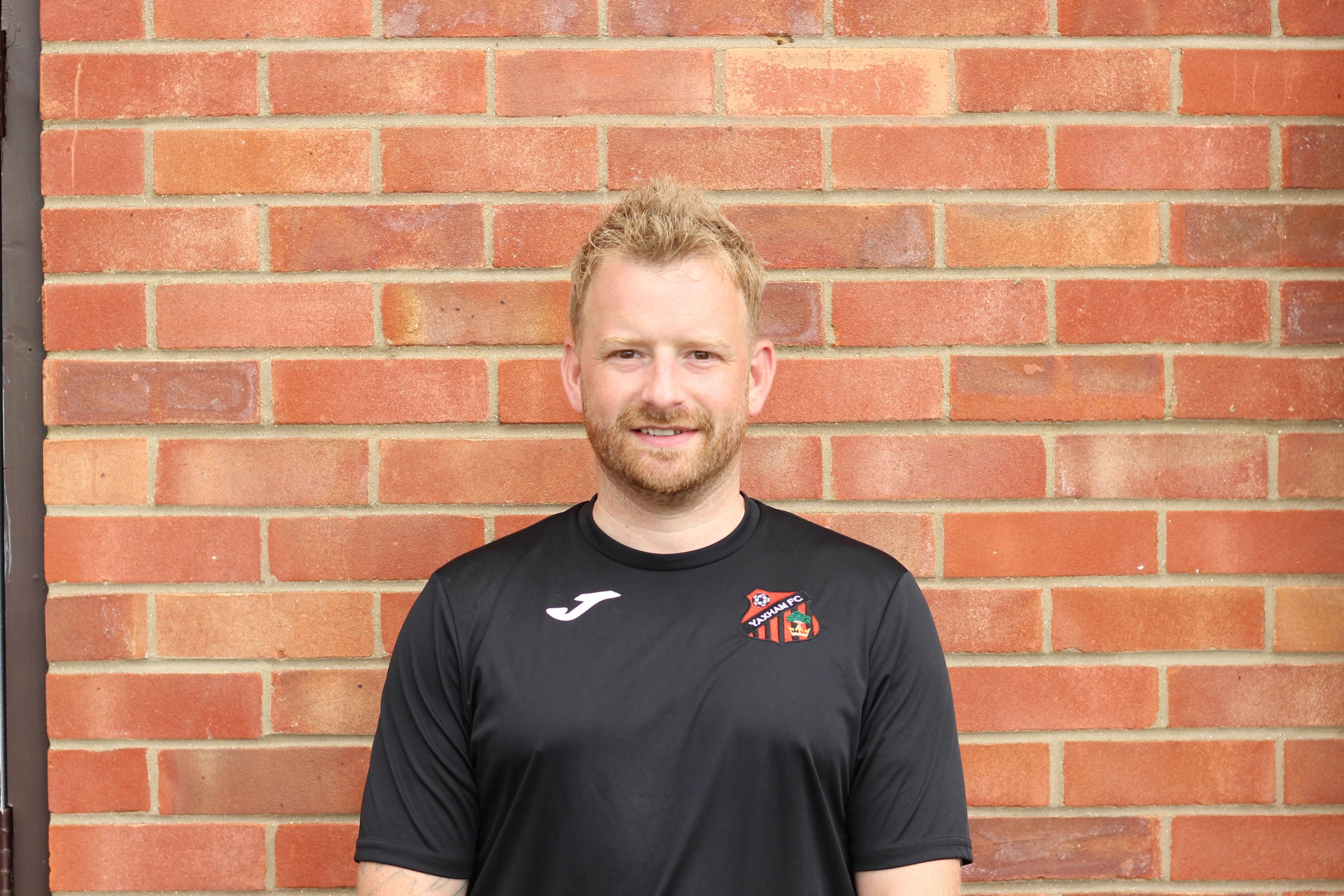 Yaxham FC - Mens Football Team Competing In Local Leagues